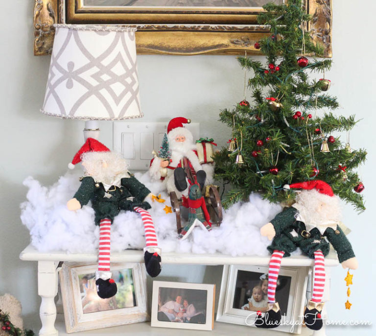 10 Christmas Vignettes for Festive Decor - Bluesky at Home