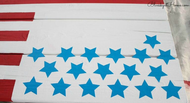 How to Paint an American Flag for 4th of July - Bluesky at Home