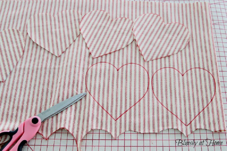 4 Red and White DIY Valentine's Day Heart Decorations - Bluesky at Home