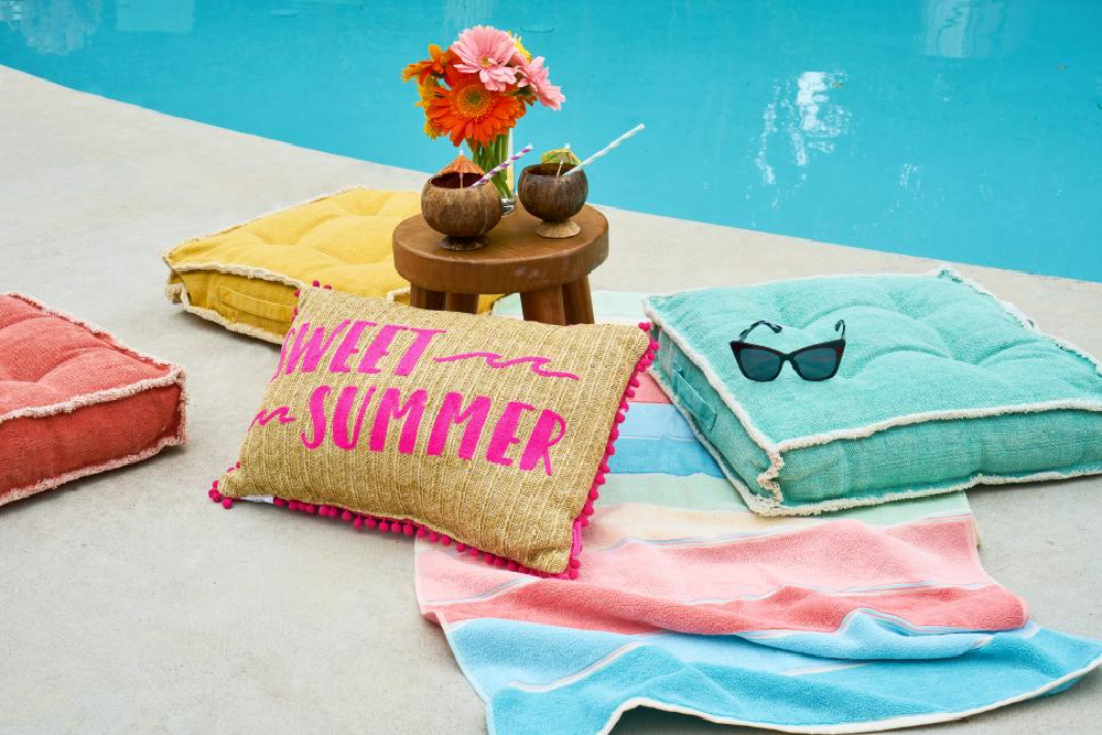 Outdoor Summer Party Essentials Guide for Your Next Party - Bluesky at Home