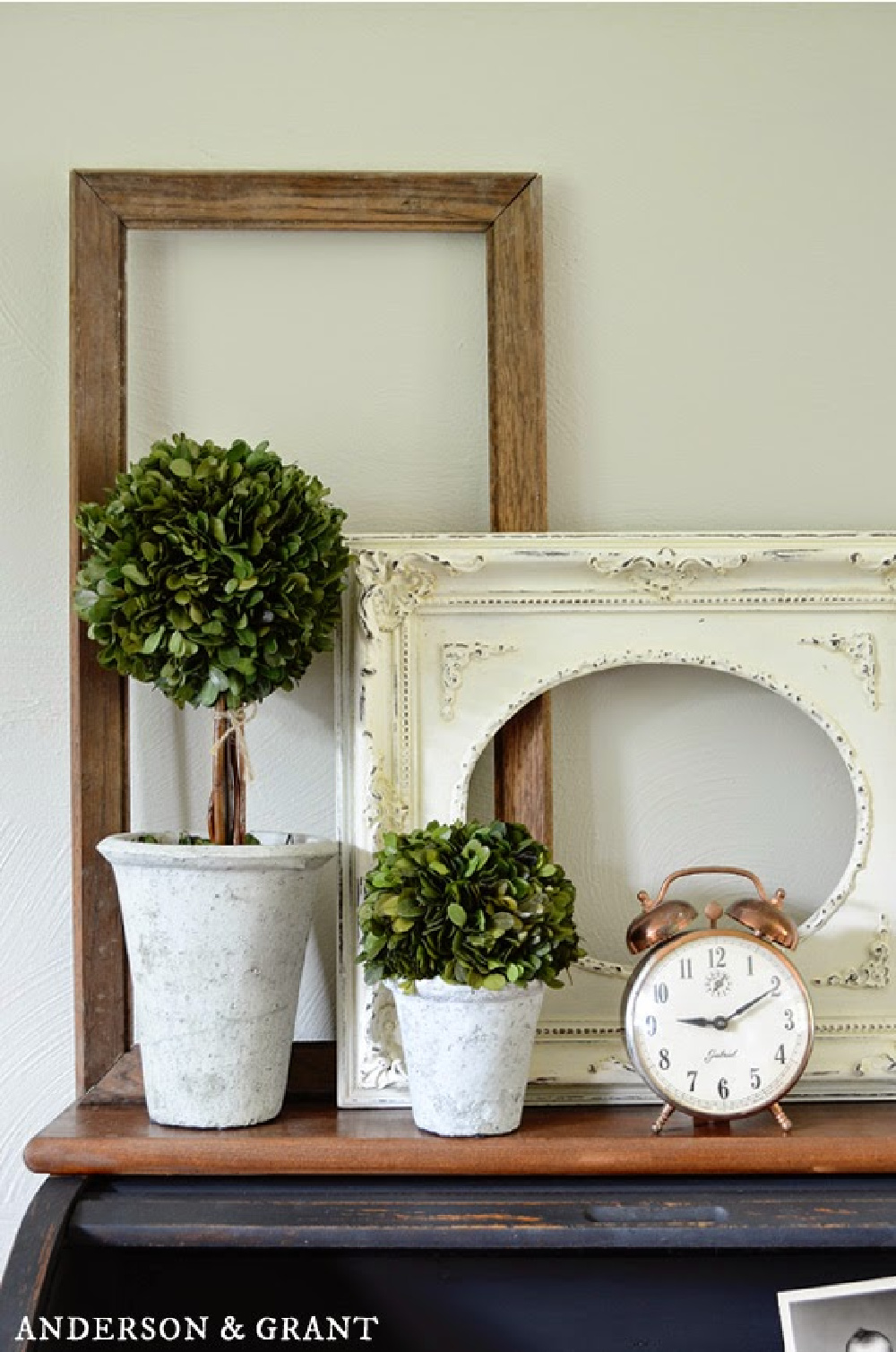 10 Ideas for Decorating with Picture Frames - Bluesky at Home