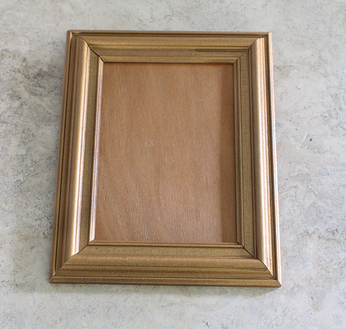 How to Repurpose Old Picture Frames - Bluesky at Home