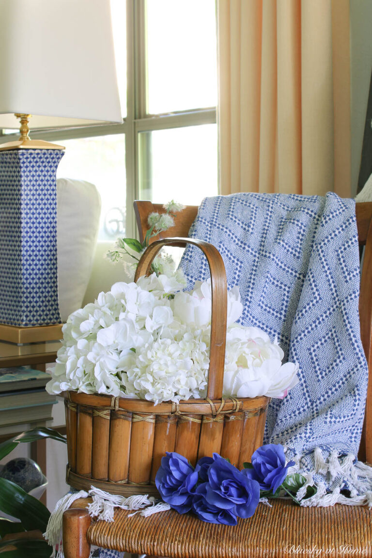 14 Simple Spring Vignette Ideas - Bluesky at Home