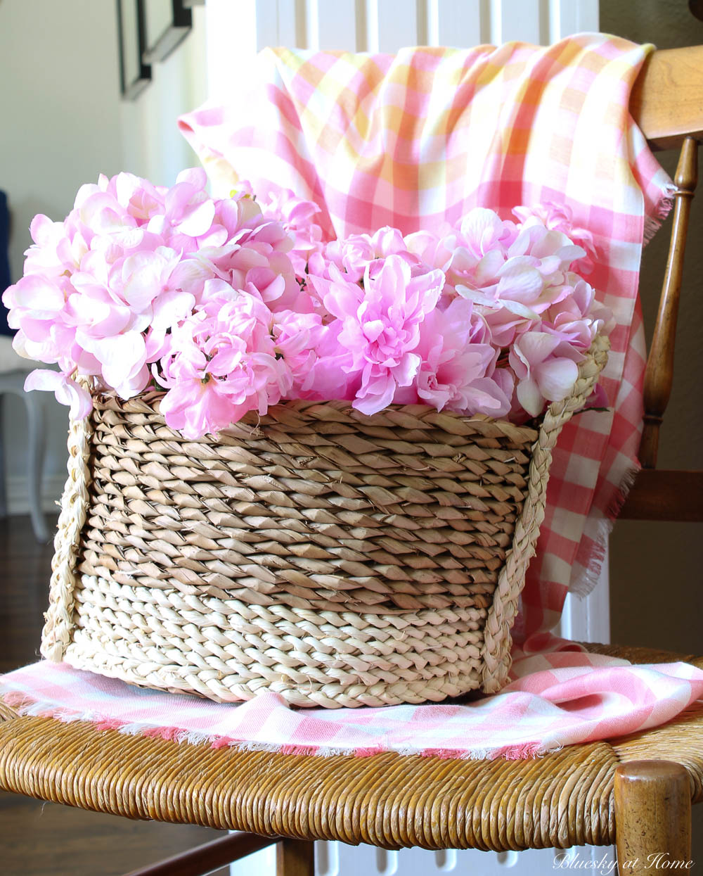 14 Simple Spring Vignette Ideas - Bluesky at Home