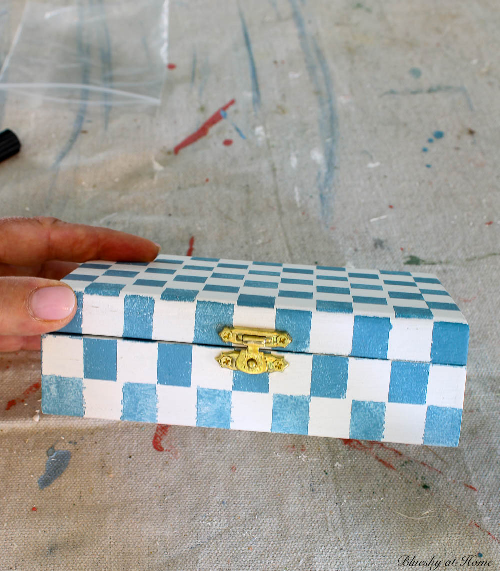 How to Decorate a Wood Box with Paint - Bluesky at Home