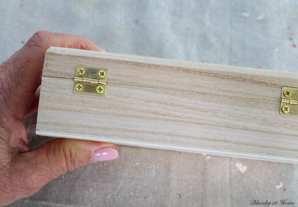 How to Decorate a Wood Box with Paint - Bluesky at Home