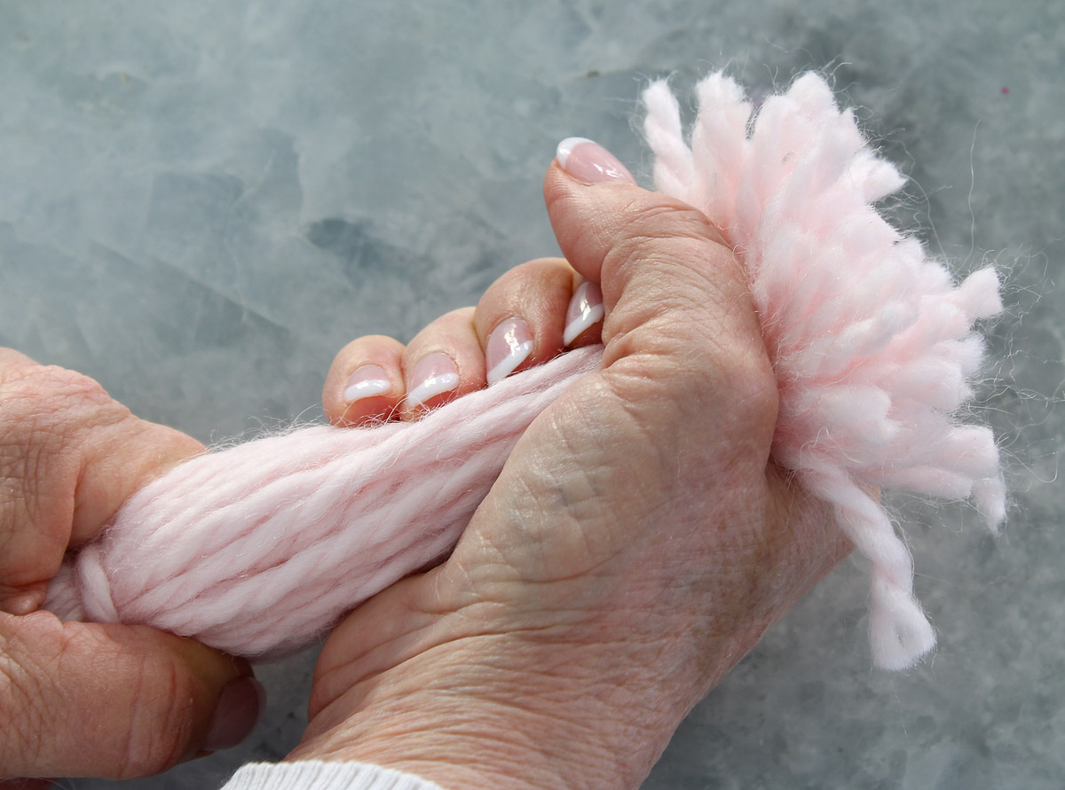 How to Make Tassels to Dress Up a Throw - Bluesky at Home