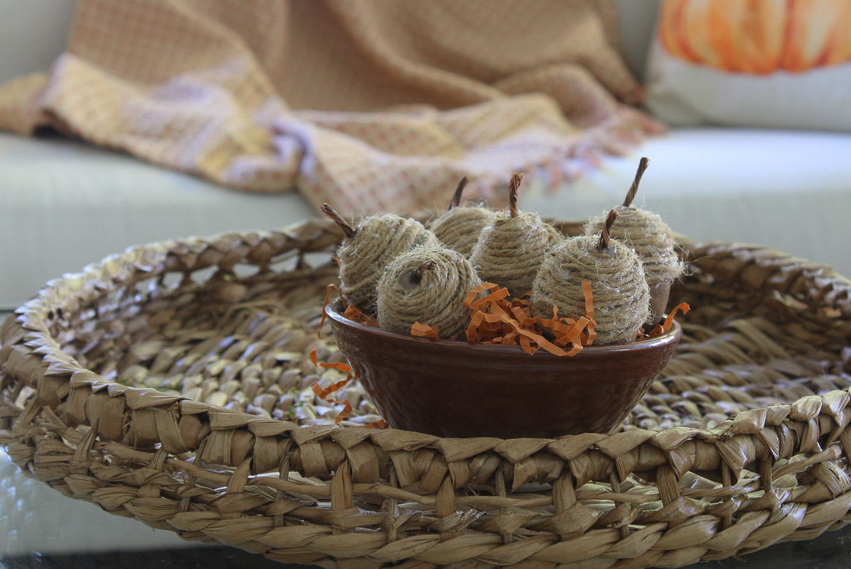 How to Make Natural-Looking DIY Faux Acorns for Fall Home Decor ...