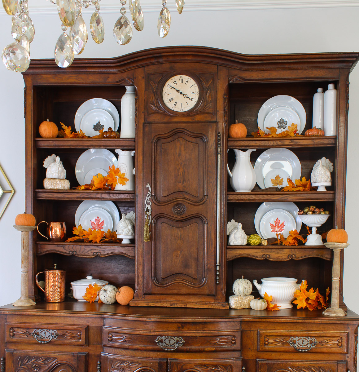 Simple Thanksgiving Hutch Decorating Ideas - Bluesky at Home