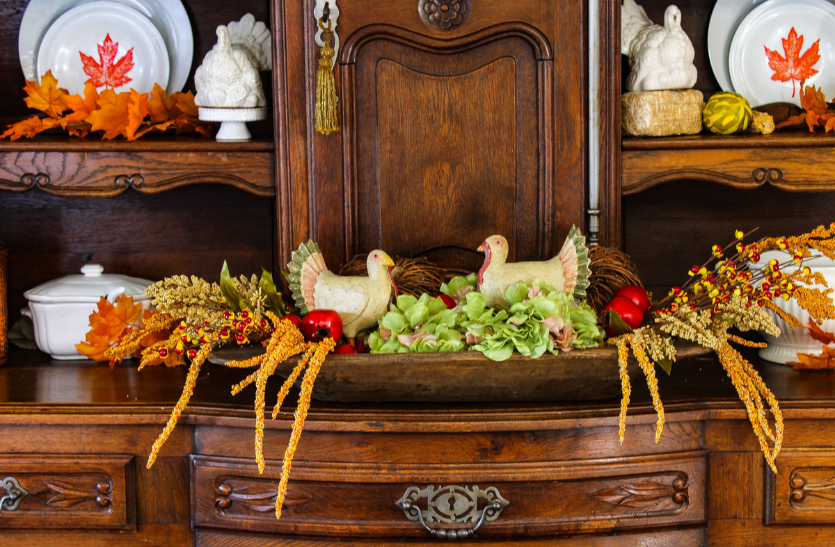 Simple Thanksgiving Hutch Decorating Ideas - Bluesky at Home