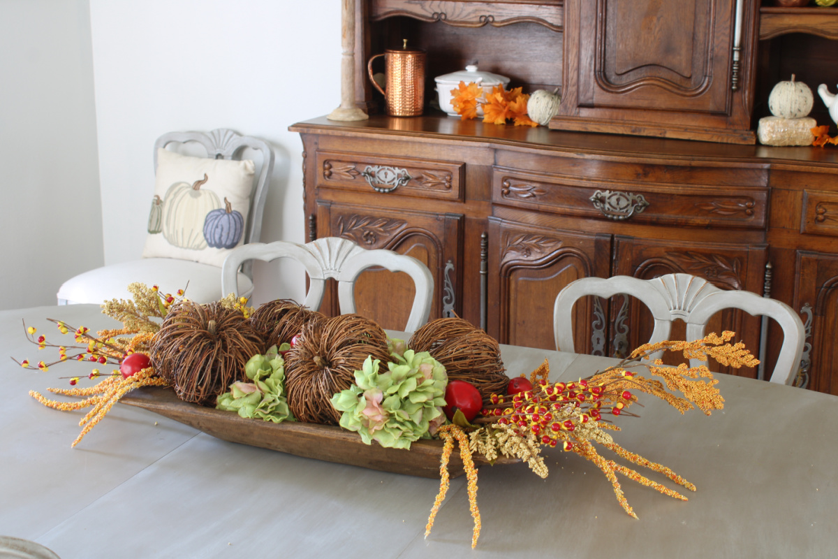 Simple Thanksgiving Hutch Decorating Ideas - Bluesky at Home