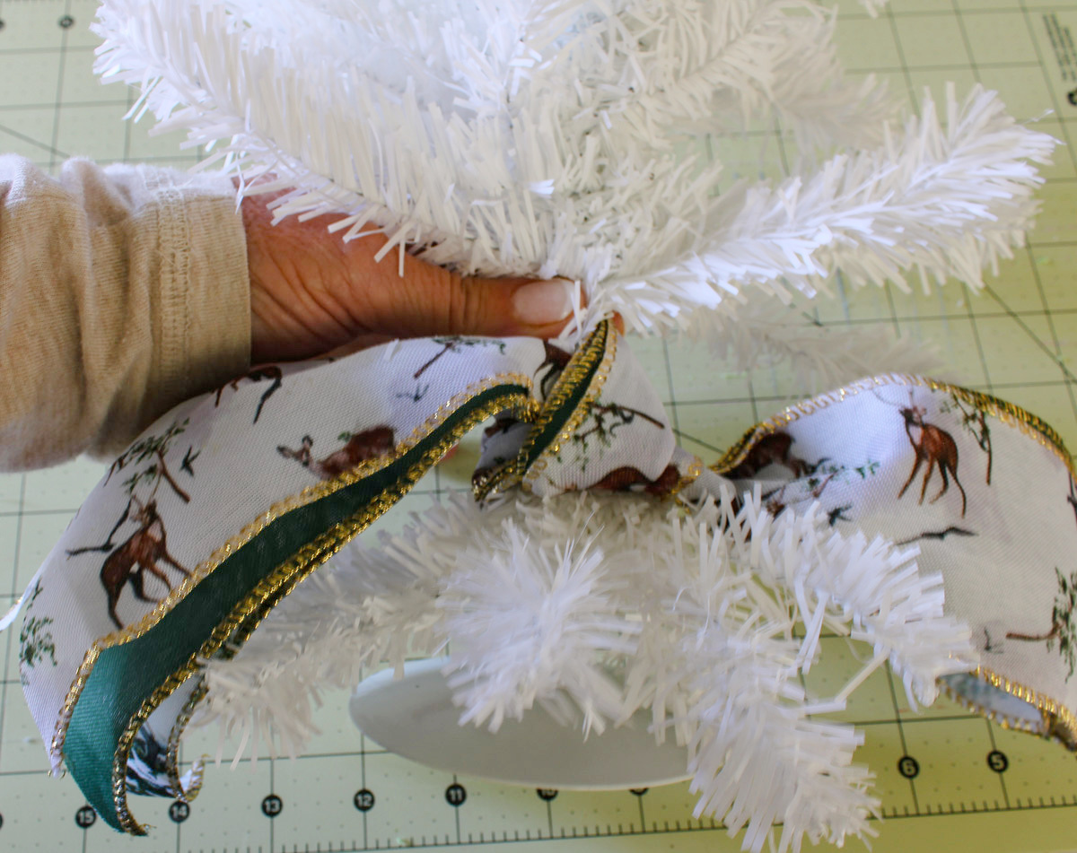 Three Easy Christmas Tree Ribbon DIY Projects - Bluesky at Home