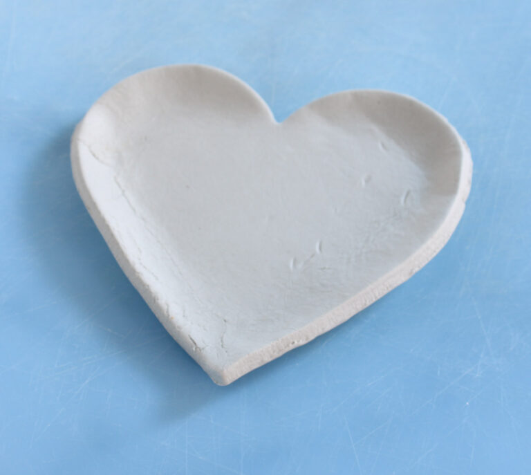 How to Make a Valentine's Heart-Shaped Air-Dry Clay Dish - Bluesky at Home