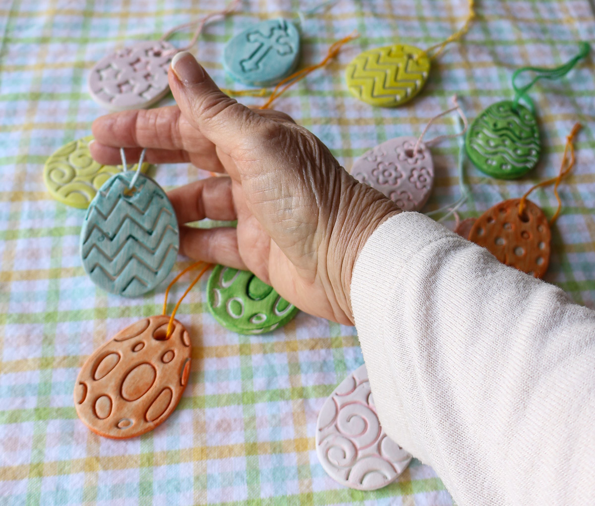 5 Cute Ways to Use Air-Dry Clay Easter Eggs - Bluesky at Home