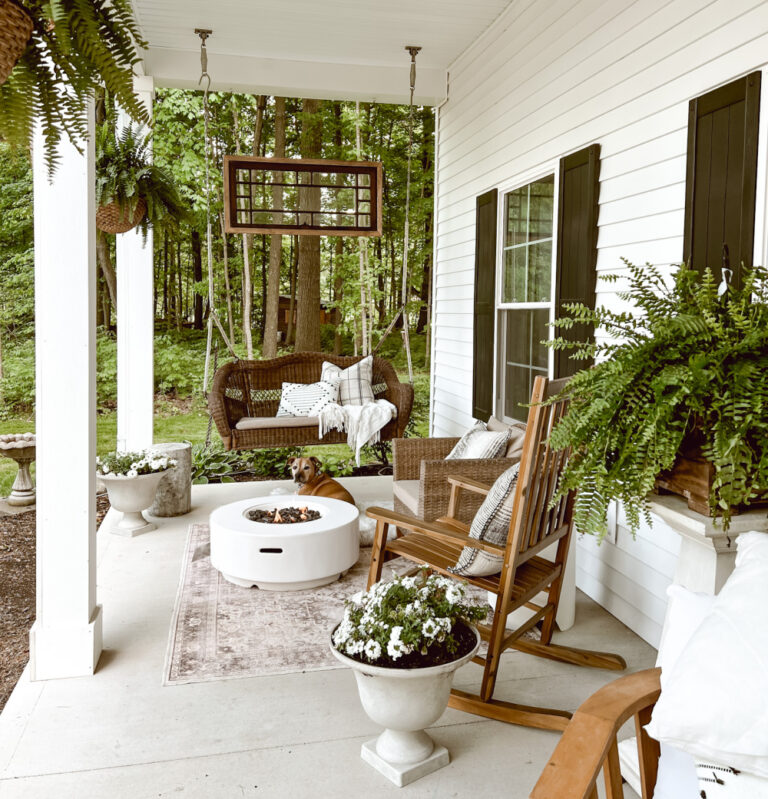 21 Gorgeous Summer Front Porch Ideas You will Love - Bluesky at Home